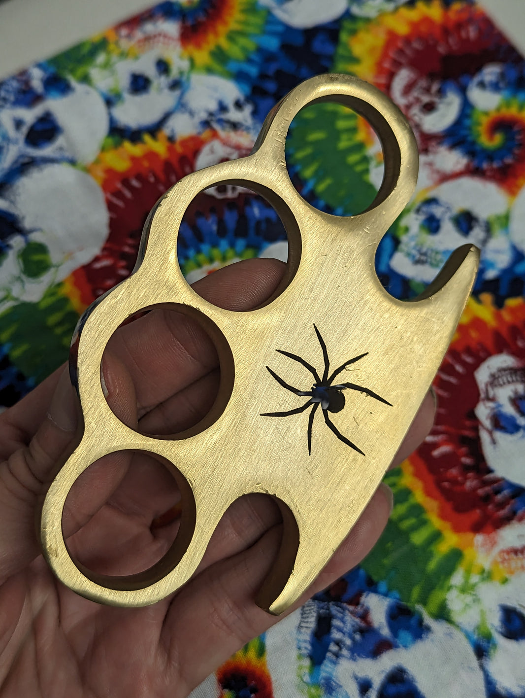 BRASS KNUCKLES – LIGHTNING OTF KNIVES