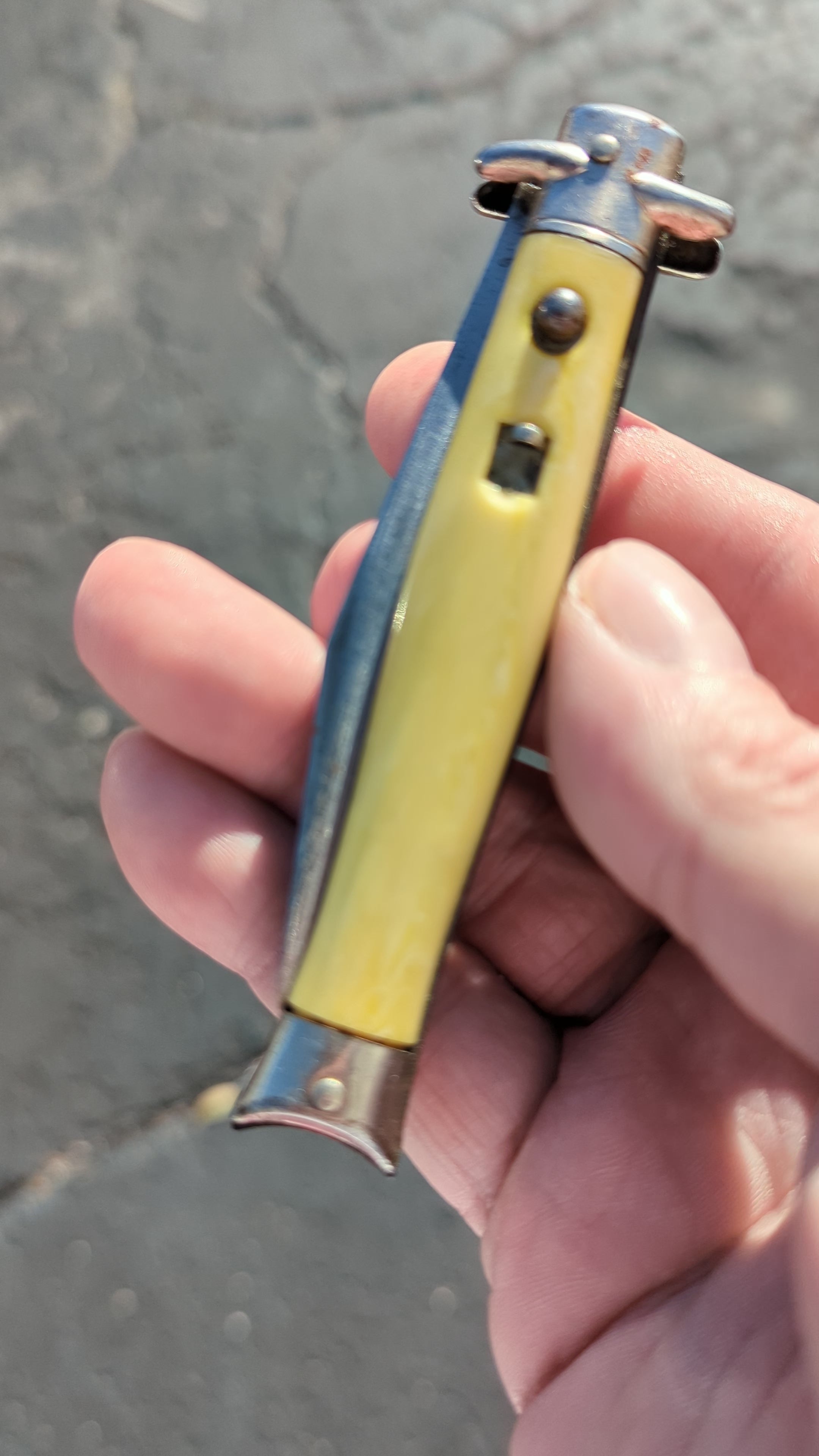 Light Yellow Antique Shur-Snap USA Pre-Ban Automatic Knife – LIGHTNING ...