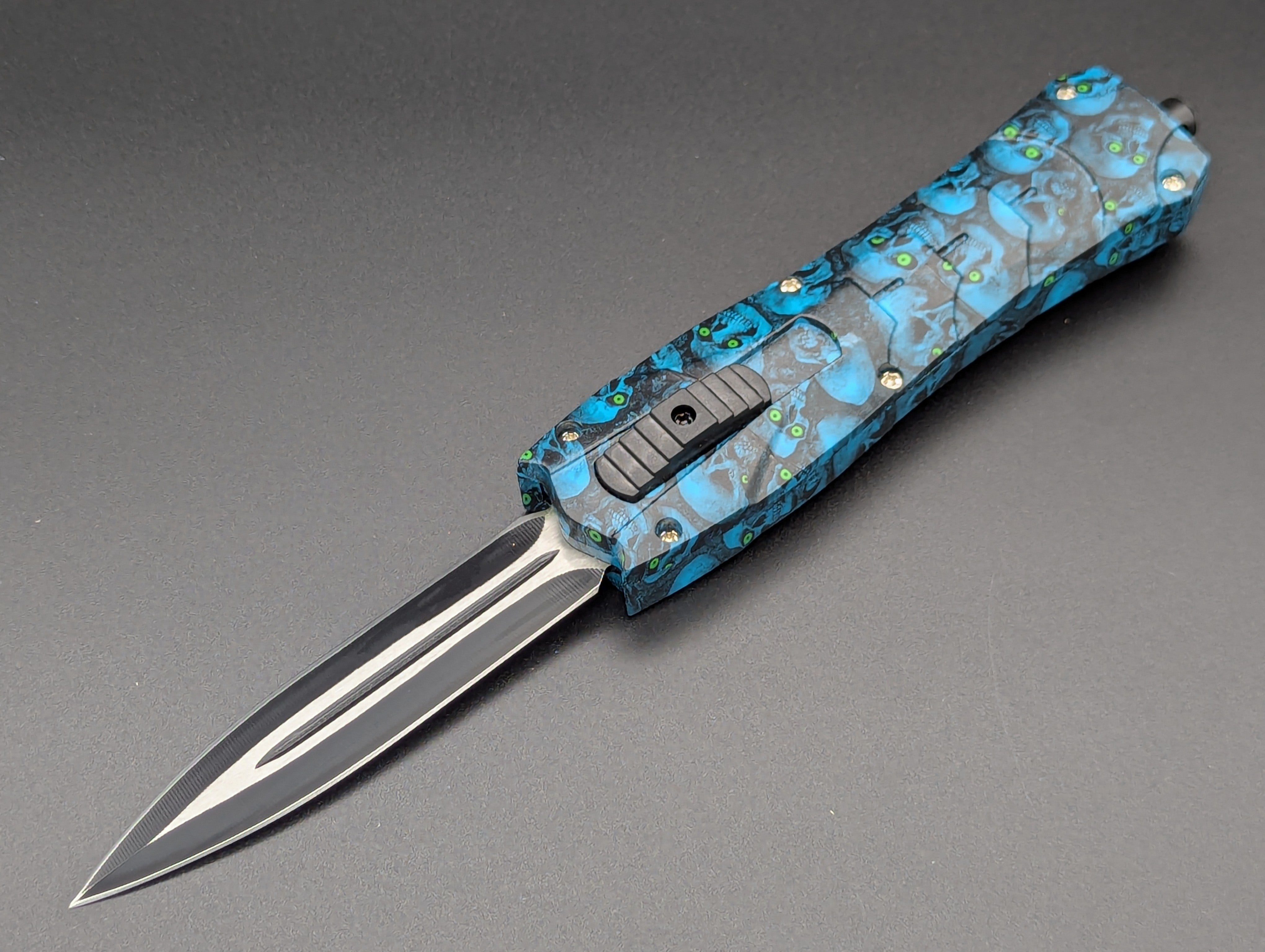 9" BLUE ZOMBIE SKULL VIPER D/A OTF KNIFE – LIGHTNING OTF KNIVES
