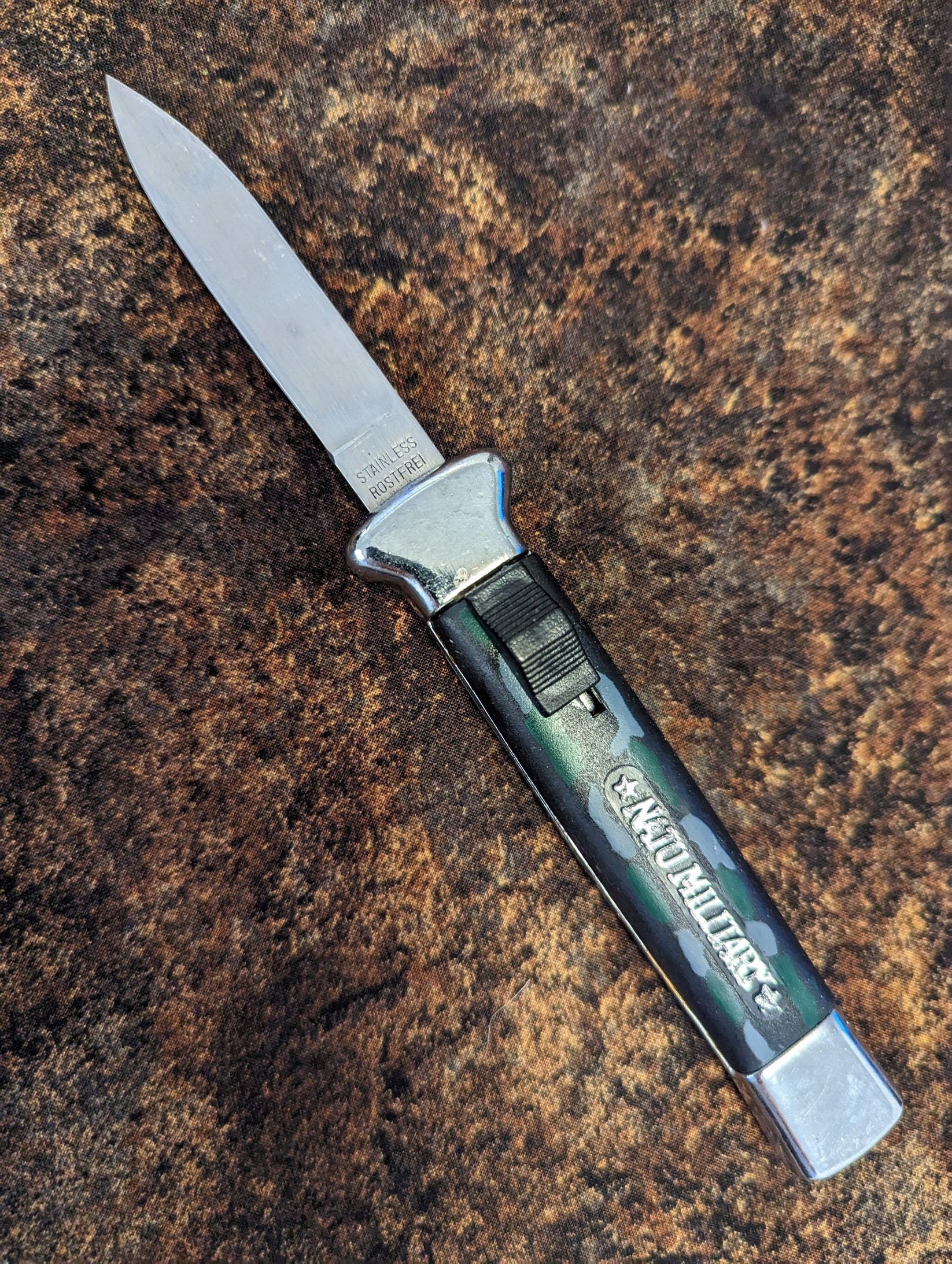 Vintage NATO MILITARY D/A OTF Knife Green Camo – LIGHTNING OTF KNIVES