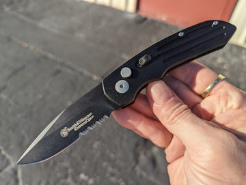 SMITH & WESSON AUTOMATIC KNIVES – LIGHTNING OTF KNIVES
