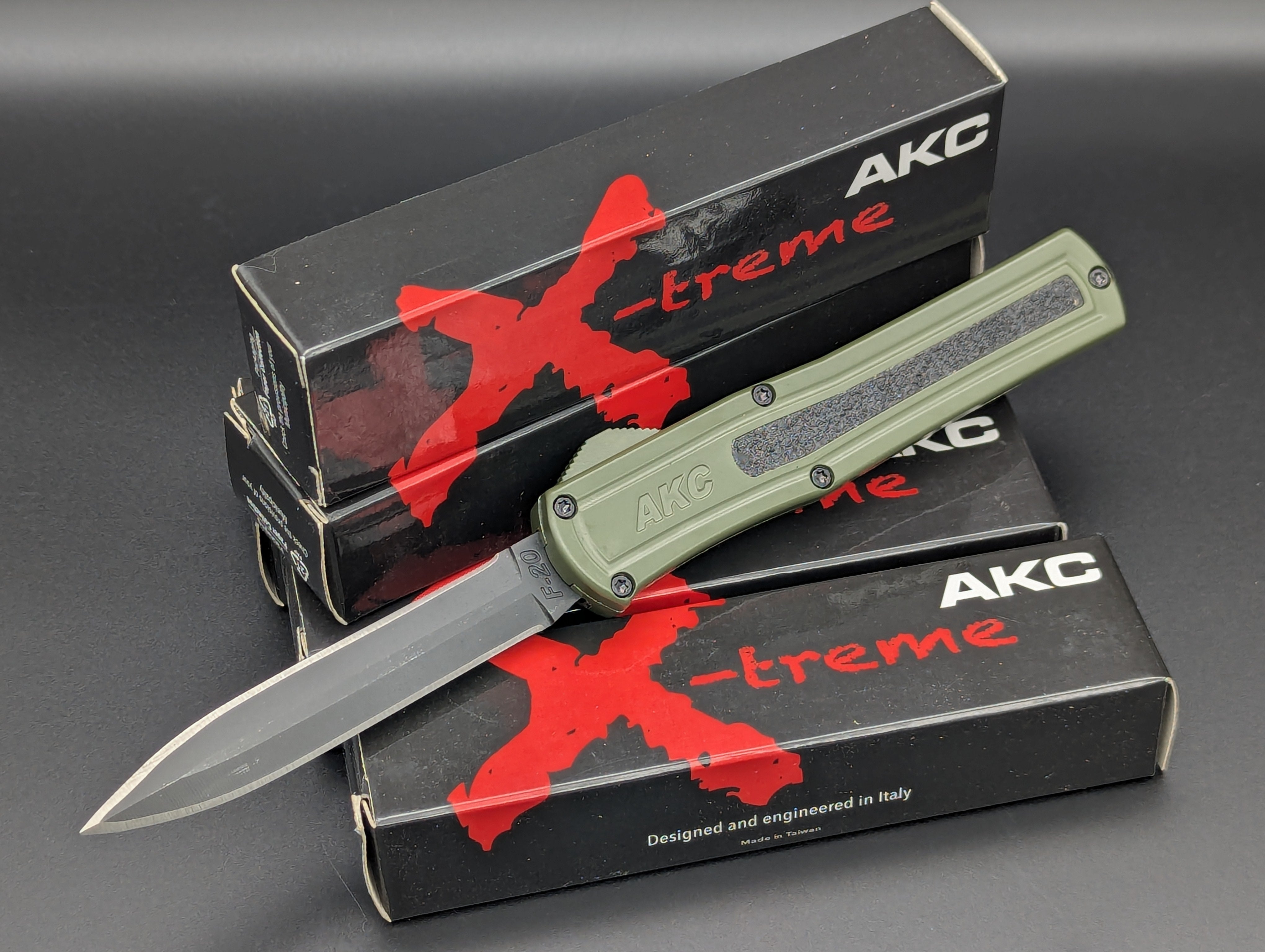 ITALIAN SWITCHBLADE KNIVES – LIGHTNING OTF KNIVES