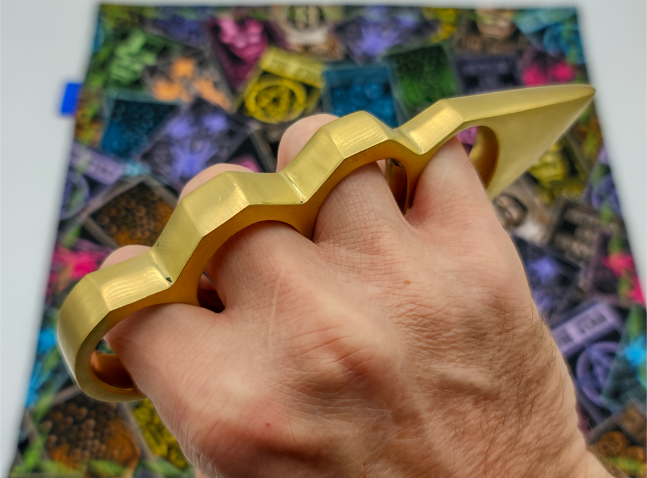 BRASS KNUCKLES & KNUCKLE DUSTERS – LIGHTNING OTF KNIVES