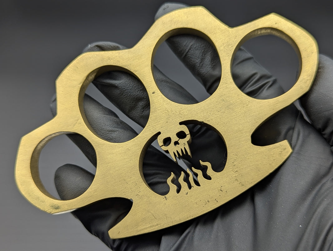 BRASS KNUCKLES – LIGHTNING OTF KNIVES