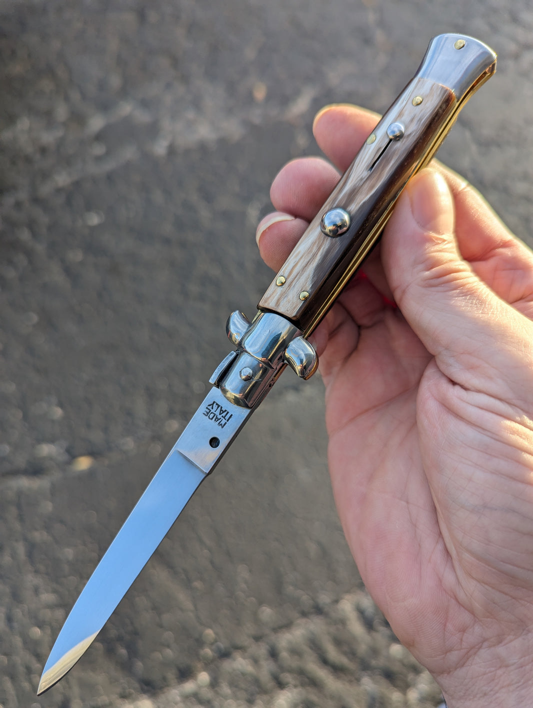 ITALIAN SWITCHBLADE KNIVES – LIGHTNING OTF KNIVES