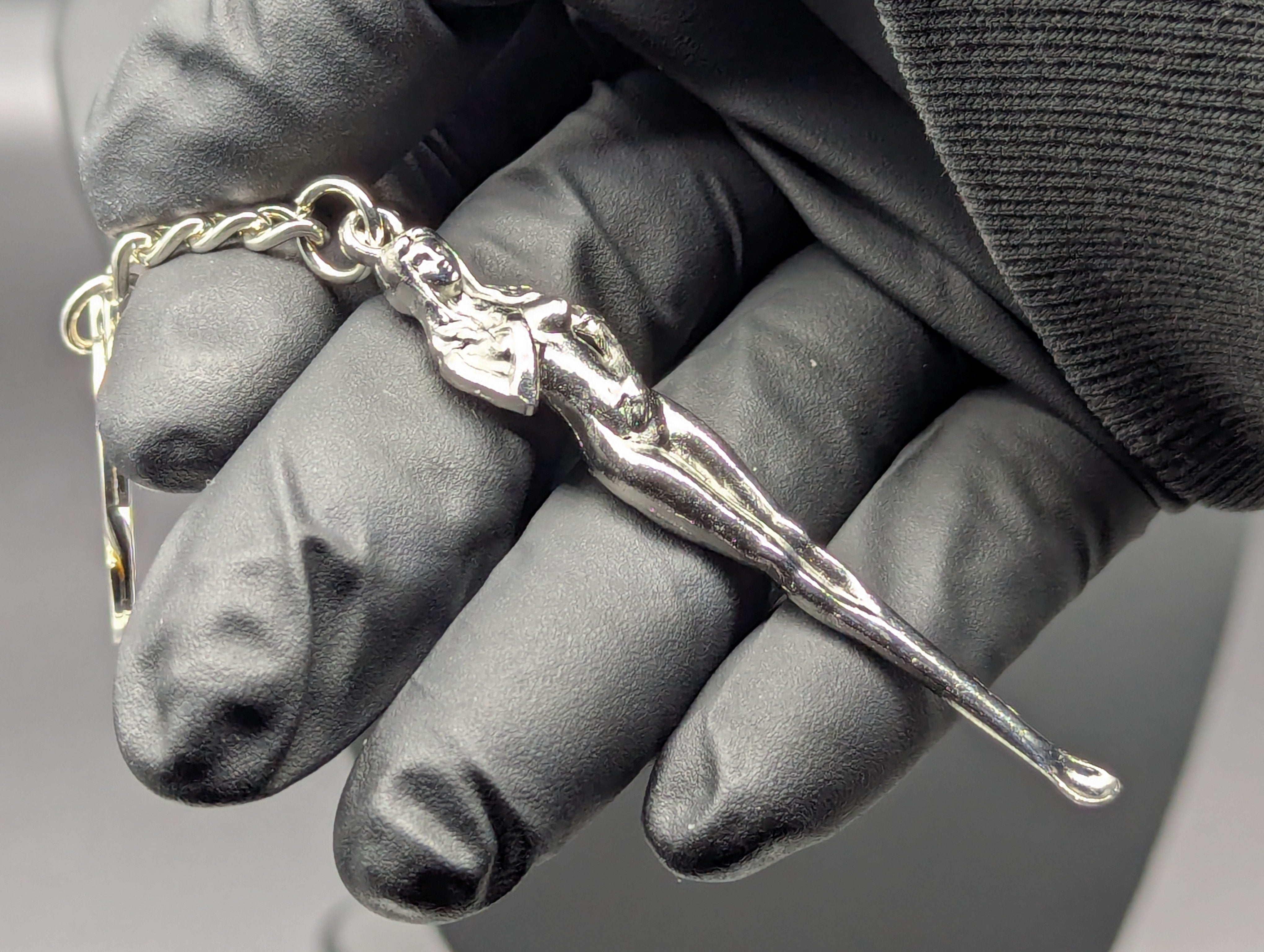 SILVER BURLESQUE NUDIE TOOTSKI PARTY SPOON KEYRING – LIGHTNING OTF KNIVES