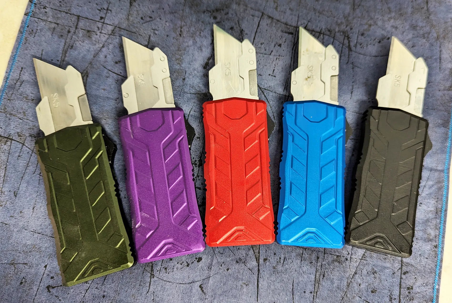 Blue Molded Aluminum D/A Box Cutter OTF Knife – LIGHTNING OTF KNIVES